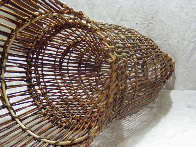 Fischerei der Steinzeit - Historischer Fischer